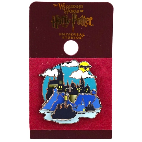 Universal | Other | Universal Studios Harry Potter Hogwarts Castle ...